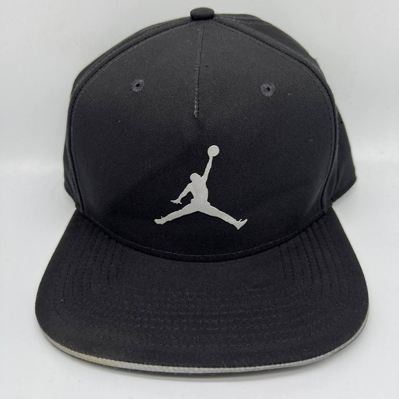 Jordan | Accessories | Air Jordan Reflective Drifit Jumpman Hat ...